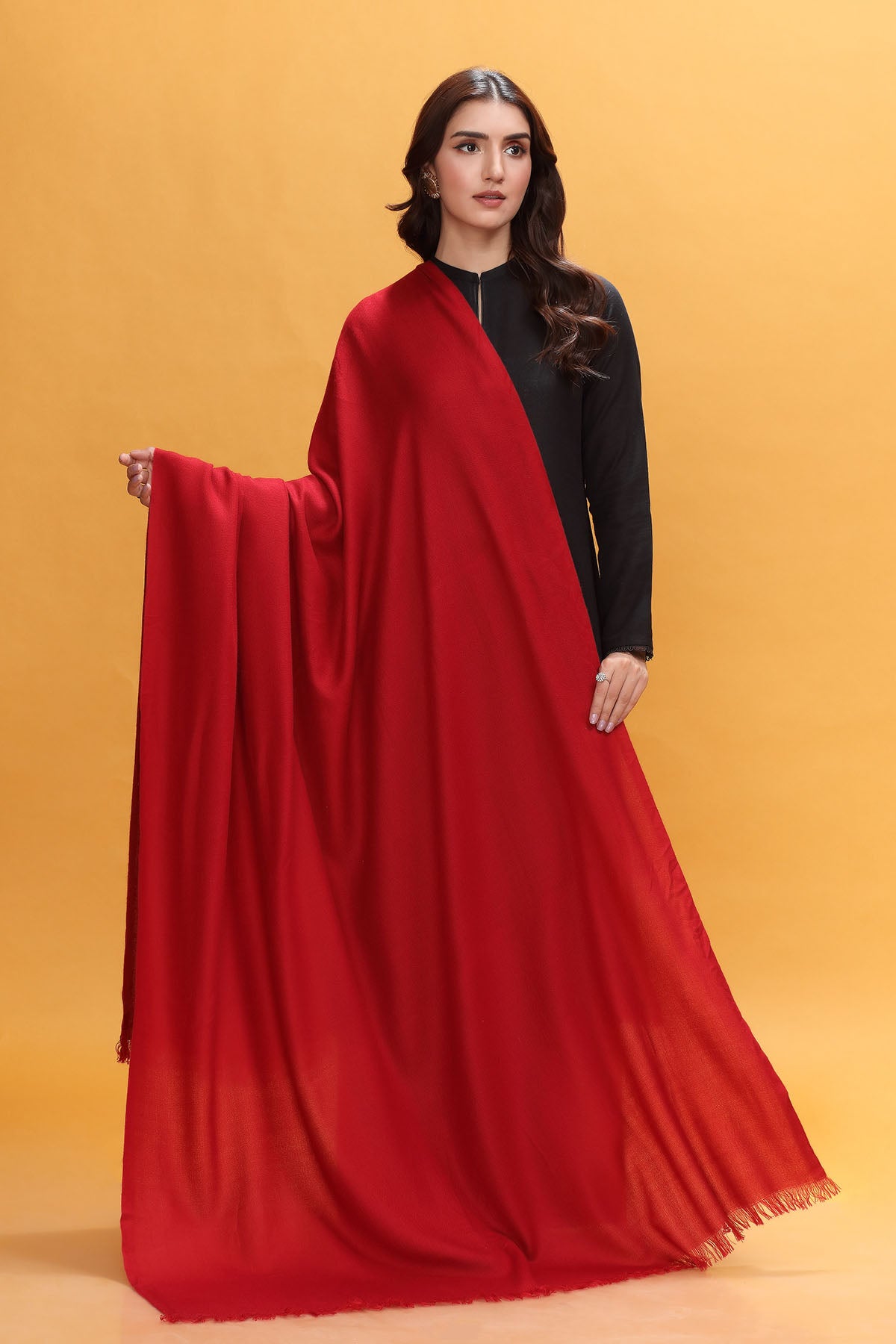 Winter Shawls For Ladies Online Soft Wool Pakistan - Buy Soft Wool ...