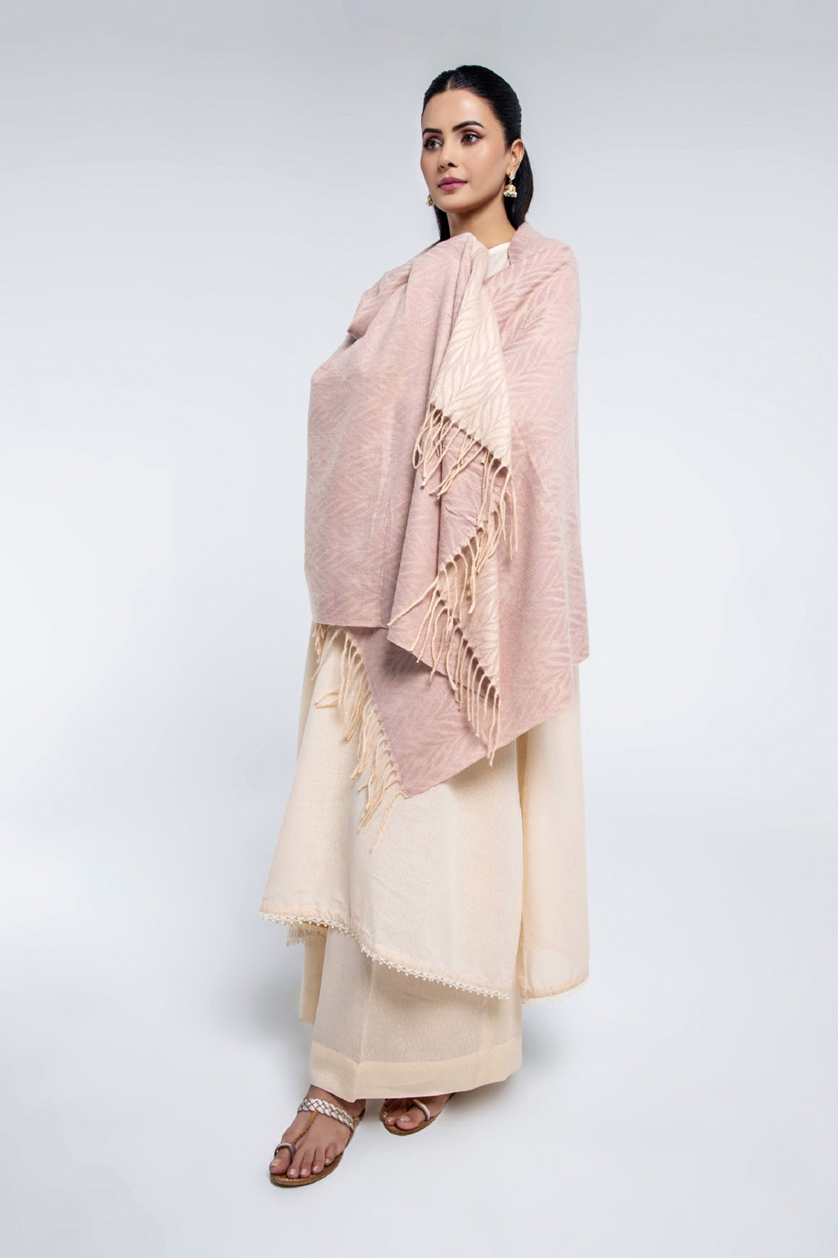 NEPALI WOOL STOLER – The Fabric Store Pakistan