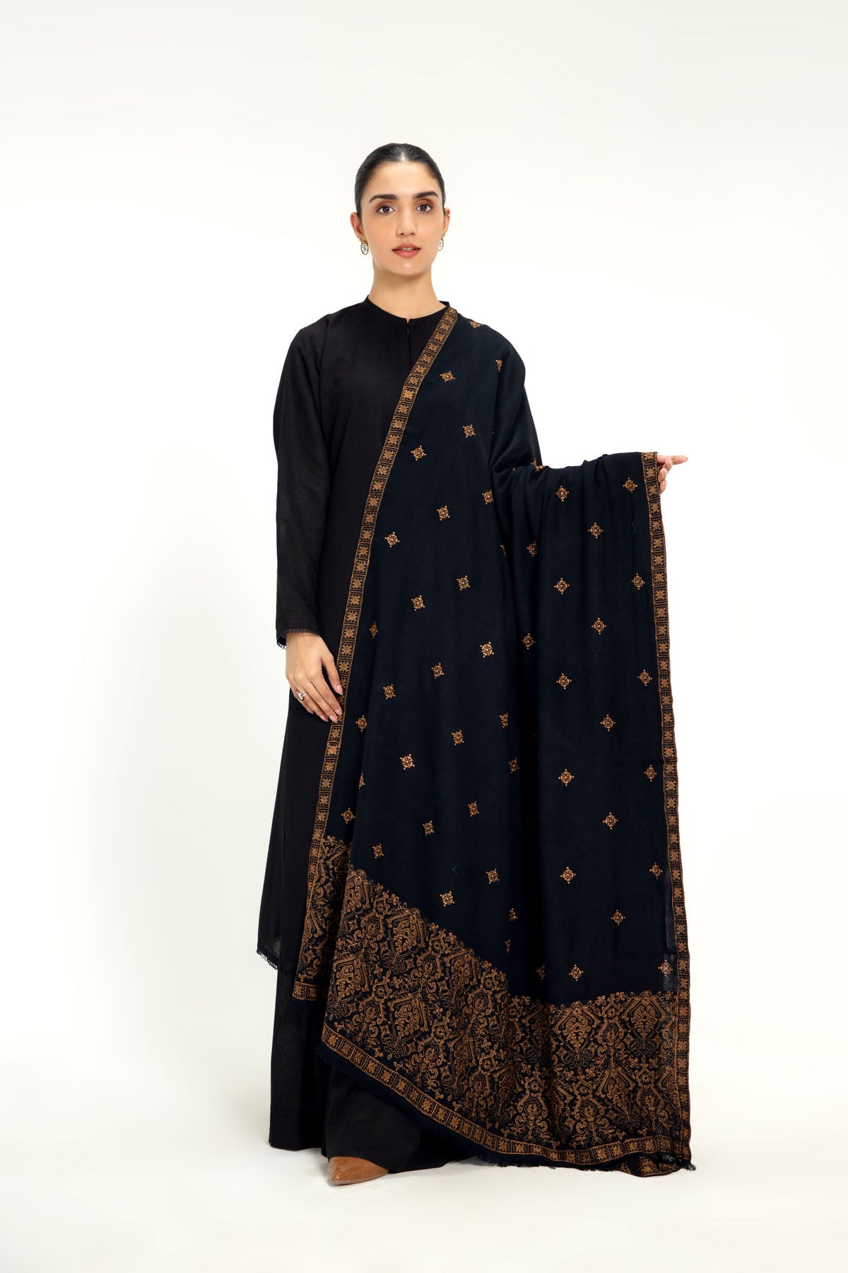 Buy Shawls Online - Premium Women Shawls - Embroidery Shawl - Karandi ...